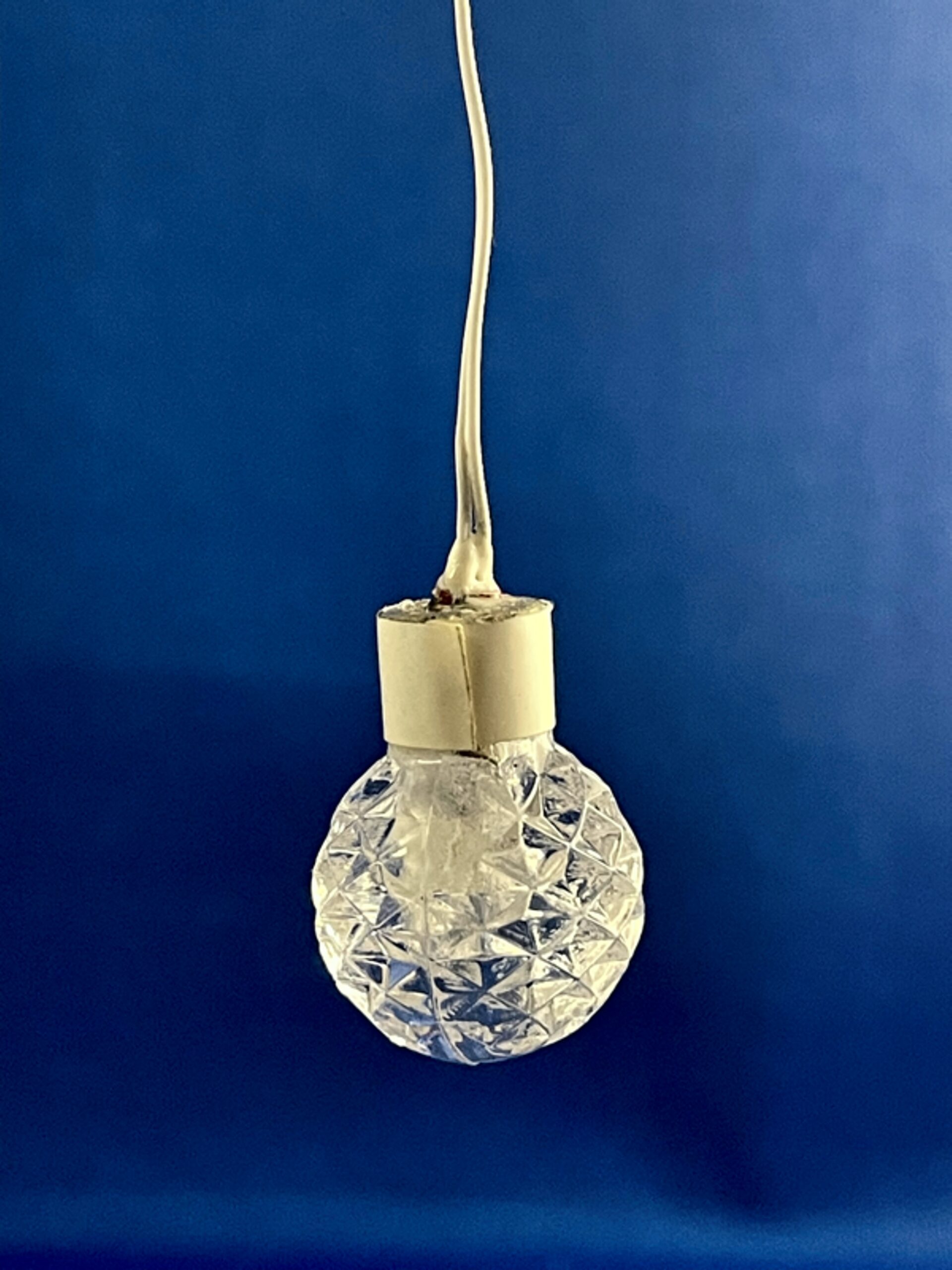 Pendent Lights – Creative Reproductions 2 Scale-Dollhouse Lighting ...